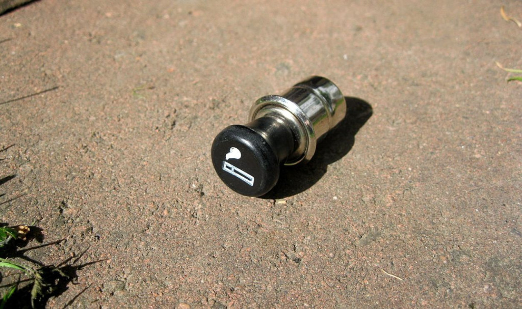 44 Unforgettable Features 60s Cars Had That No Modern Car Can Match