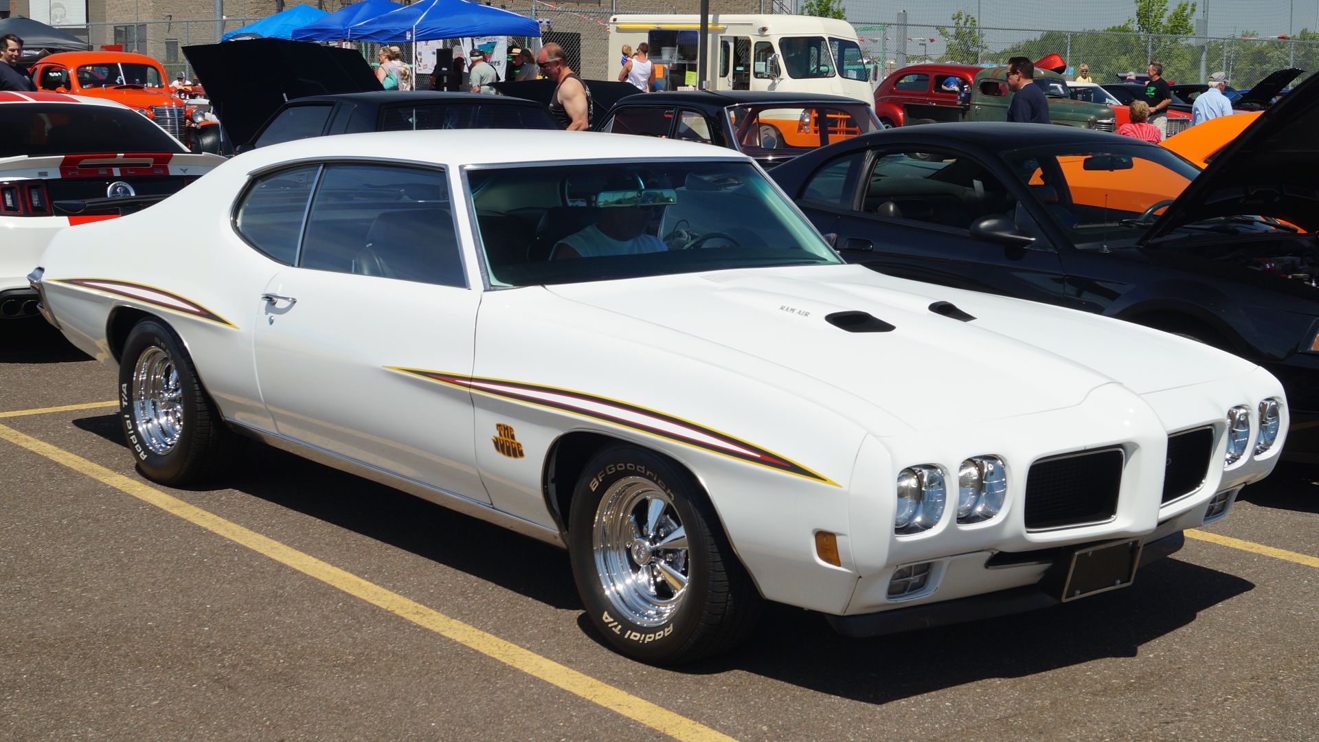 High-Powered Muscle Cars That Will Get You Respect From Real Enthusiasts