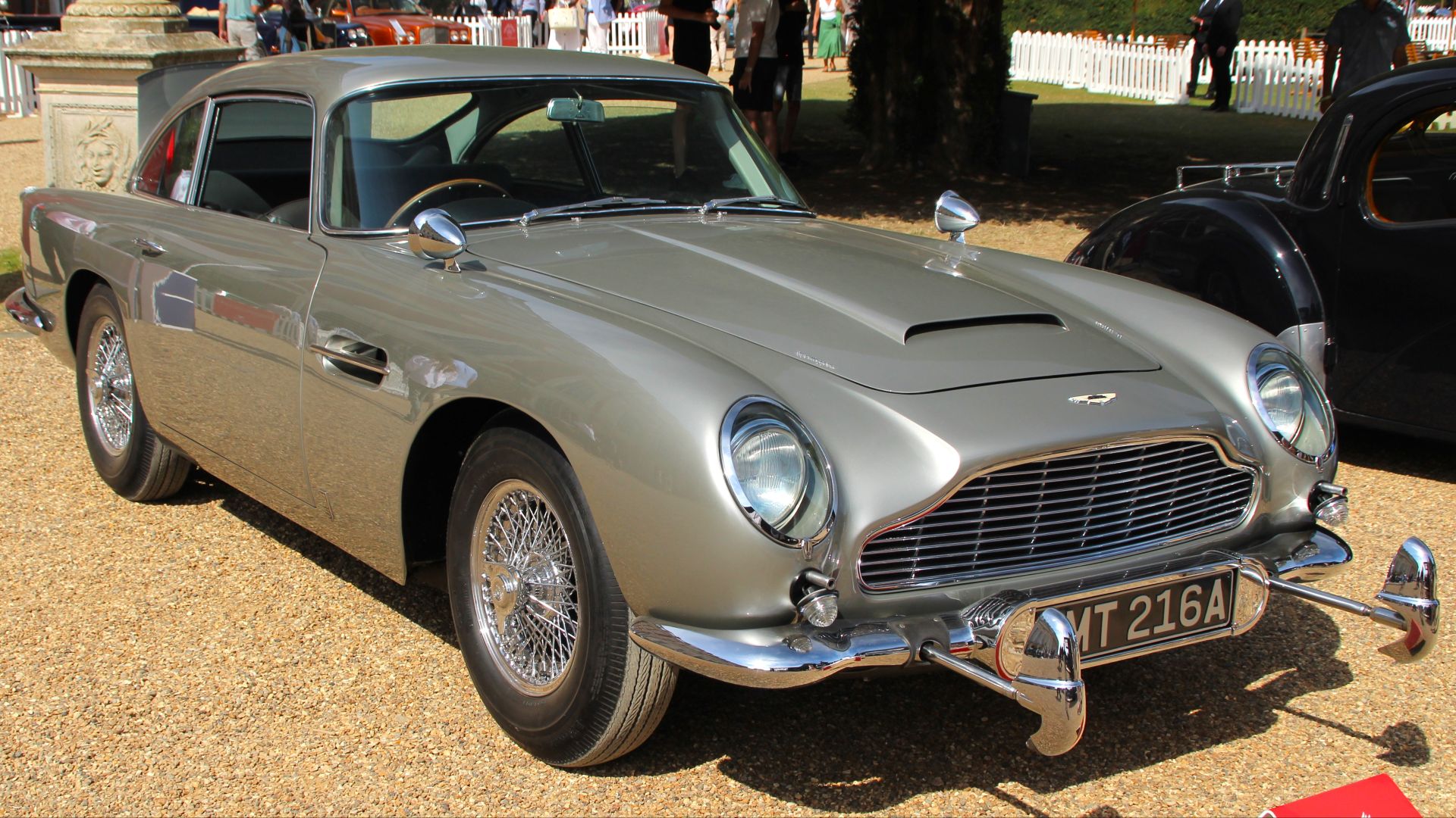 Why The Aston Martin DB5 Remains The Most Recognizable And Iconic Car ...