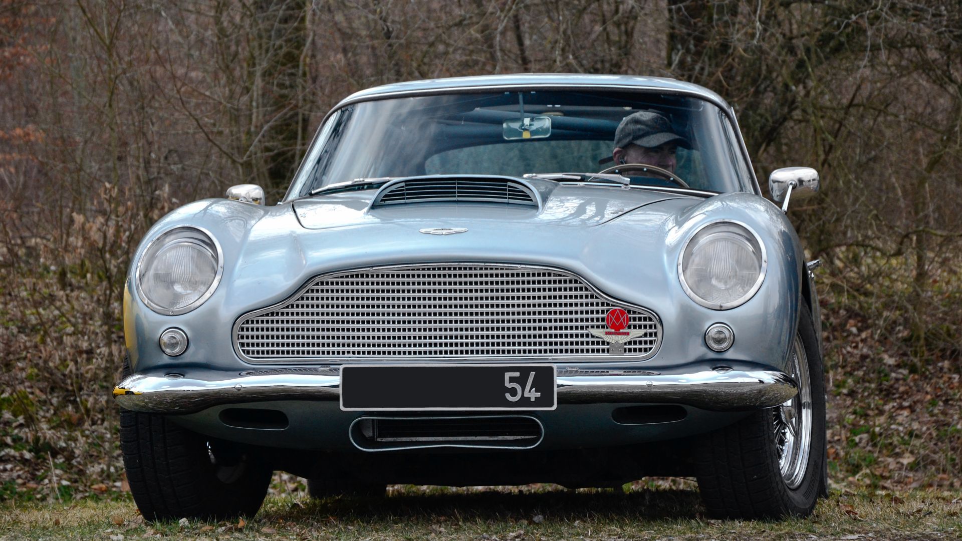 Why The Aston Martin DB5 Remains The Most Recognizable And Iconic Car ...