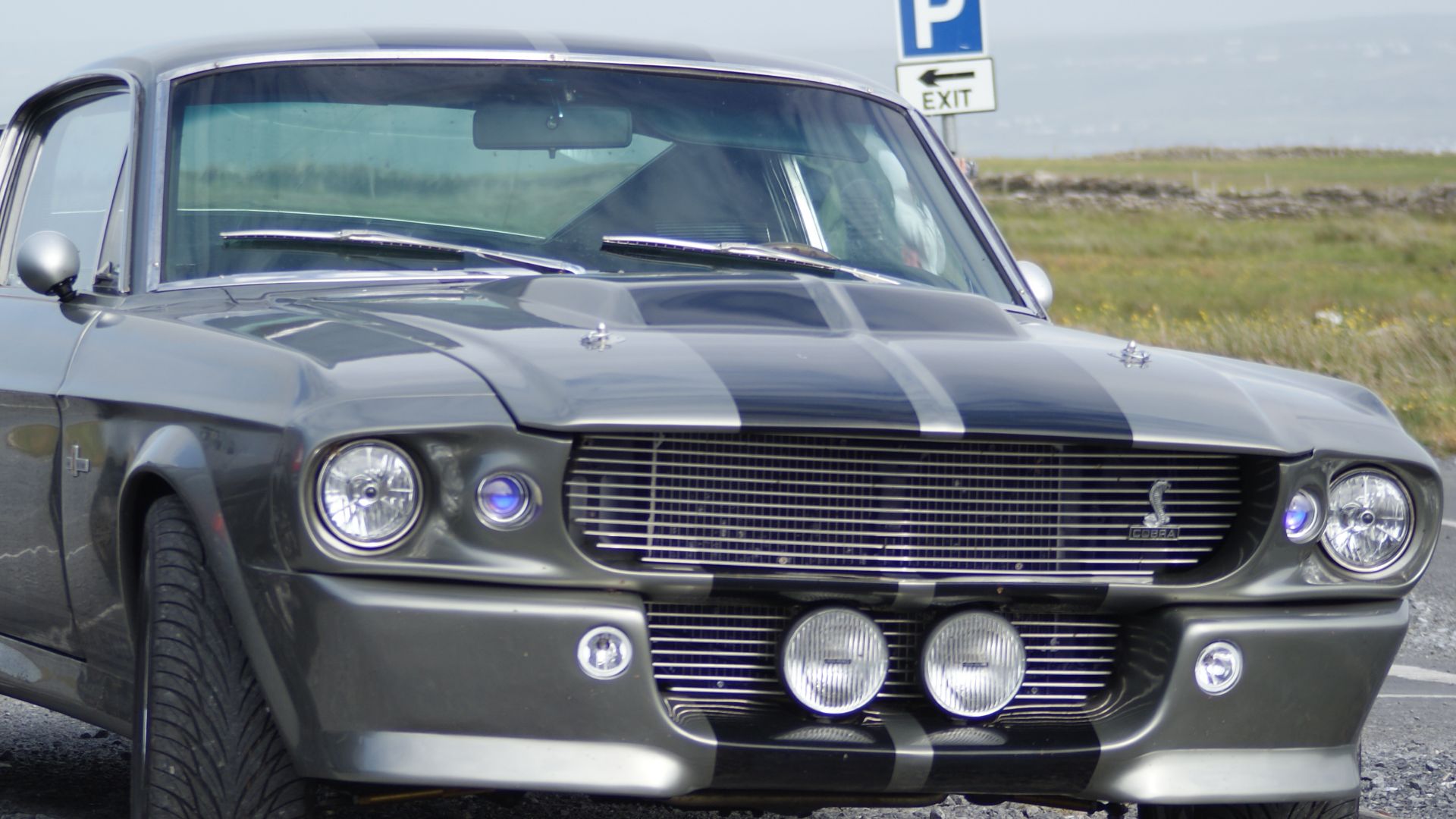25 Cars That Stole The Spotlight While The Actors Just Drove
