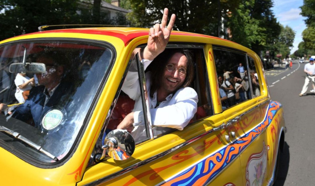 When John Lennon Turned A Rolls-Royce Into A Psychedelic Revolution