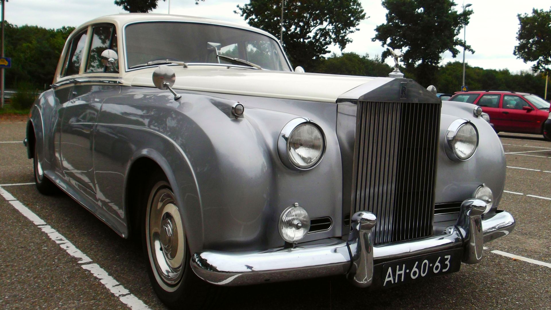 The Most Beautiful Classic Cars Ever Built