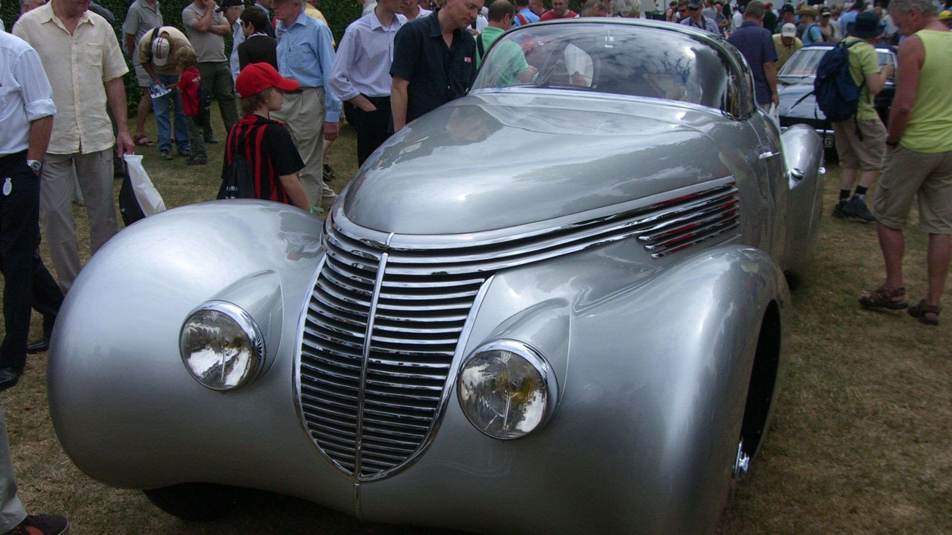 The Most Beautiful Classic Cars Ever Built
