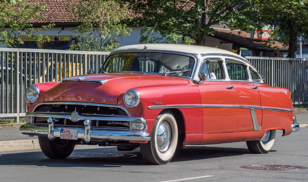 The Great American Cars That Made Racing History